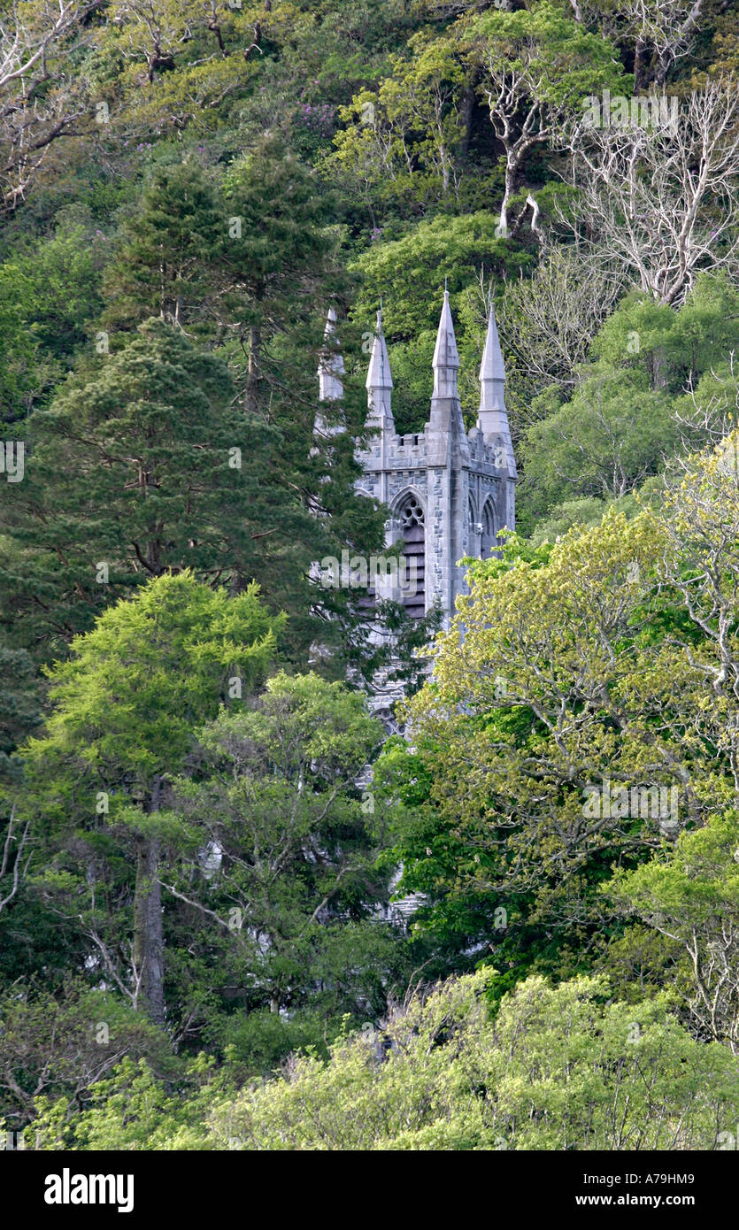 Chapel on the Grounds: The chapel on the grounds of Kylemore Abbey a ...