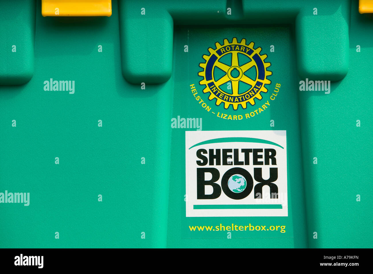 A shelter box for delivery humanitarian aid Stock Photo - Alamy