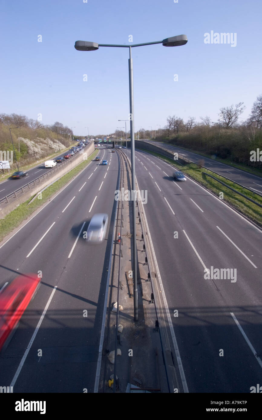 A406 road hi-res stock photography and images - Alamy
