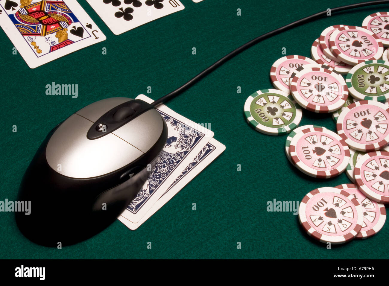 Mouse hold card hi-res stock photography and images - Alamy