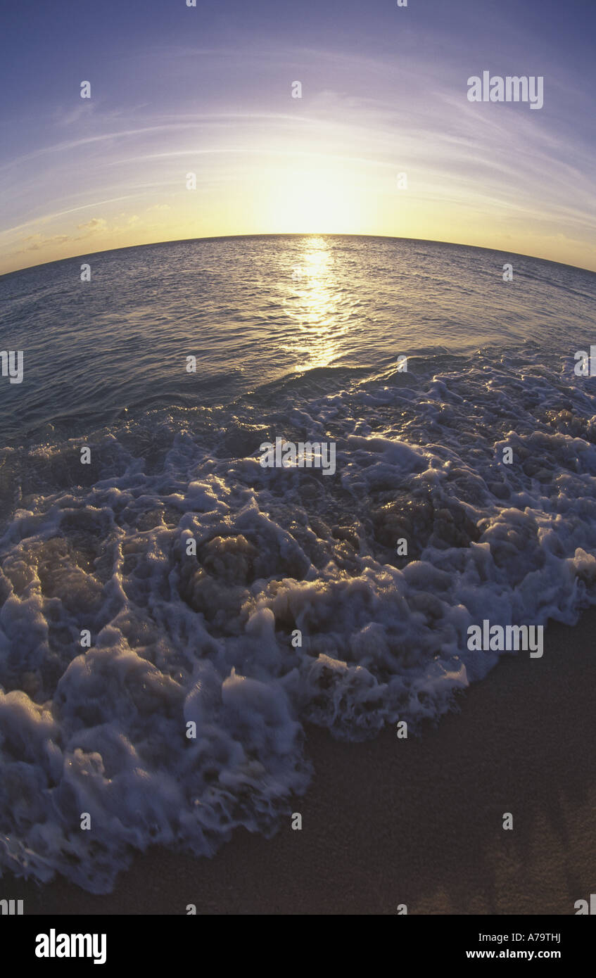 Curved earth horizon hi-res stock photography and images - Alamy