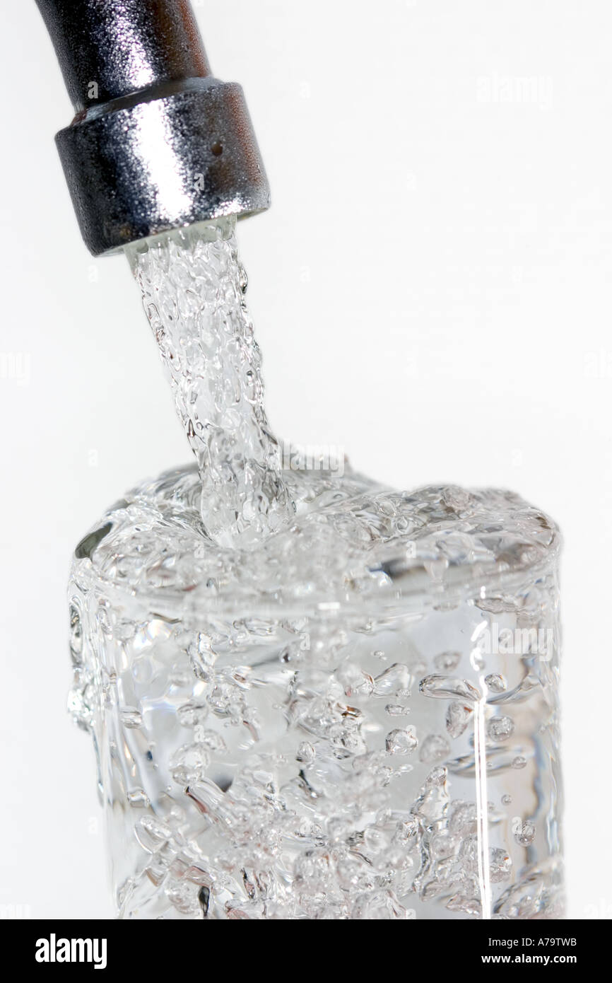 Pouring water overflowing glass hi-res stock photography and images - Alamy