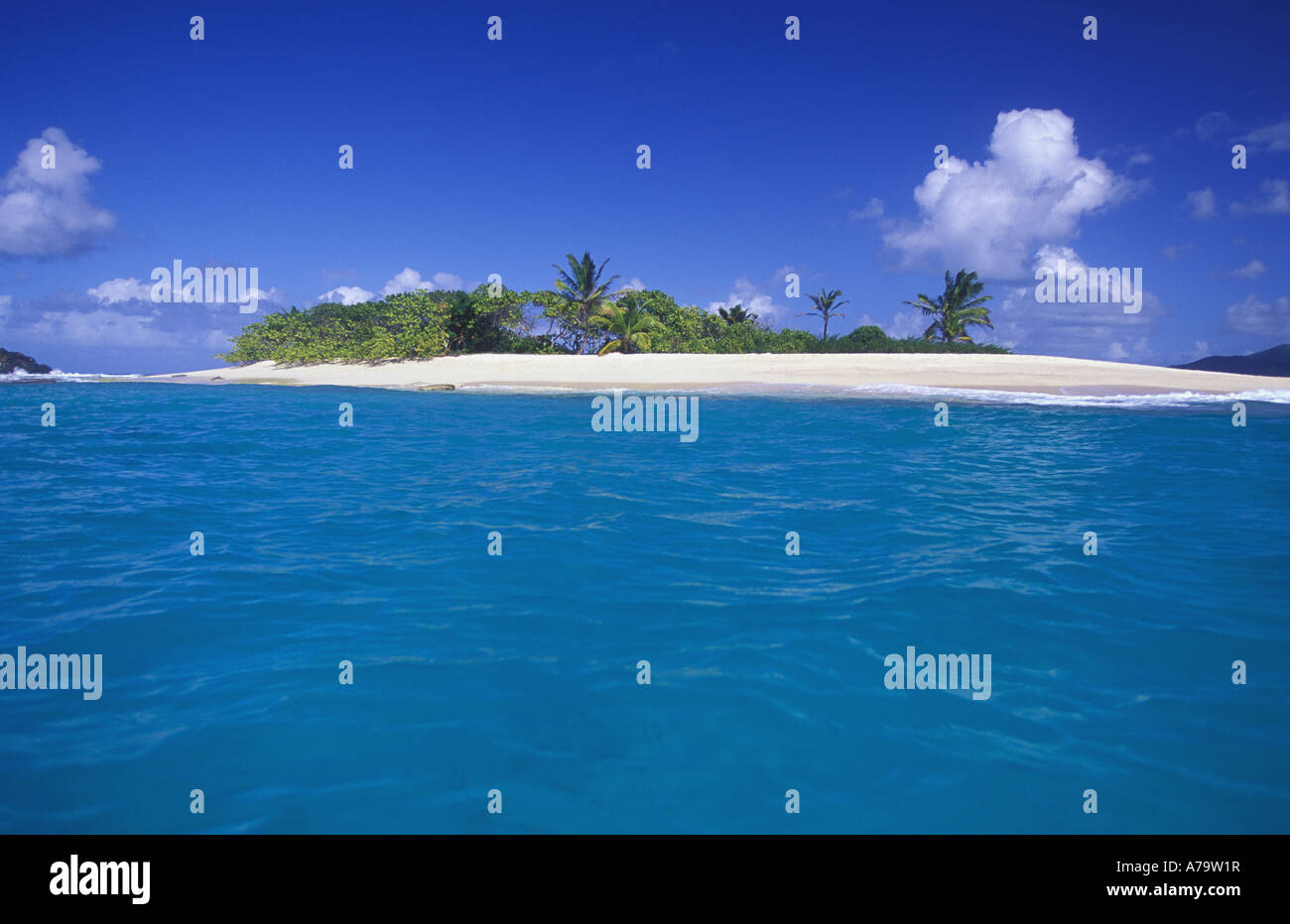 The deserted island hi-res stock photography and images - Alamy