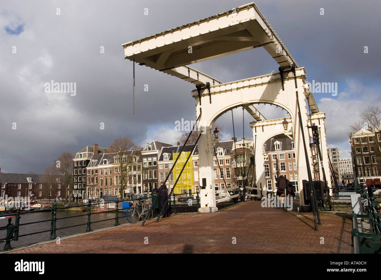 White Skinny Bridge or Magere Brug on Amstel River, Amsterdam Holland ...