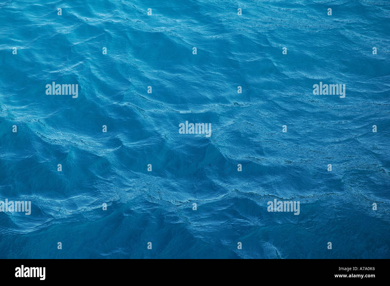 Deep blue sea hi-res stock photography and images - Alamy