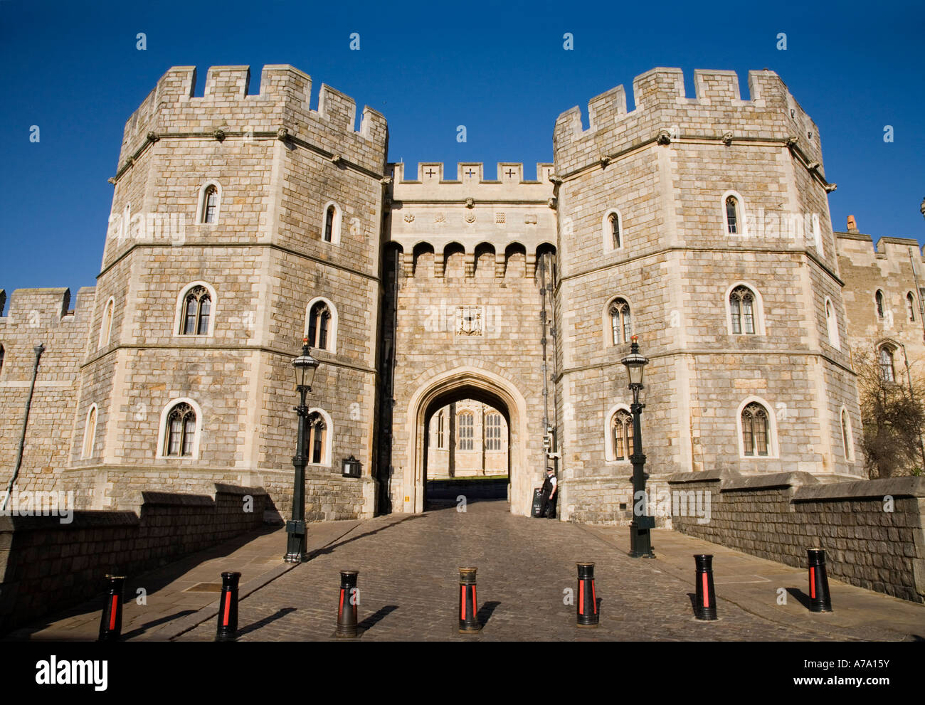 Entrance windsor castle on hi-res stock photography and images - Alamy