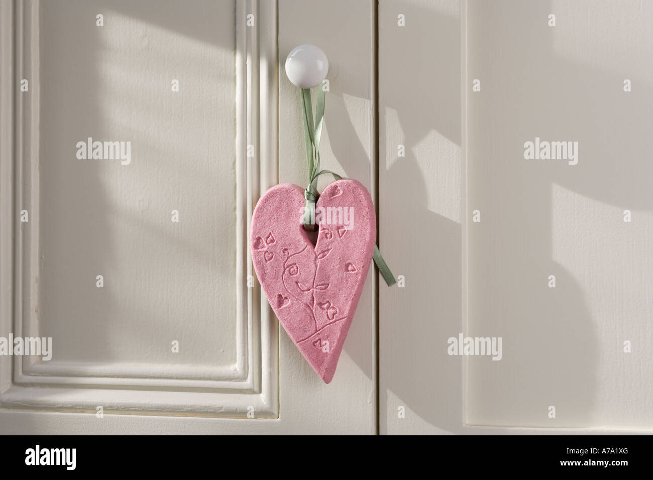 Pink sugar heart Stock Photo - Alamy