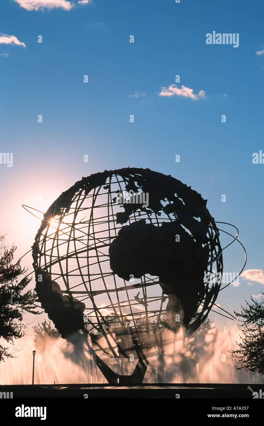 Unisphere fountains hi-res stock photography and images - Alamy
