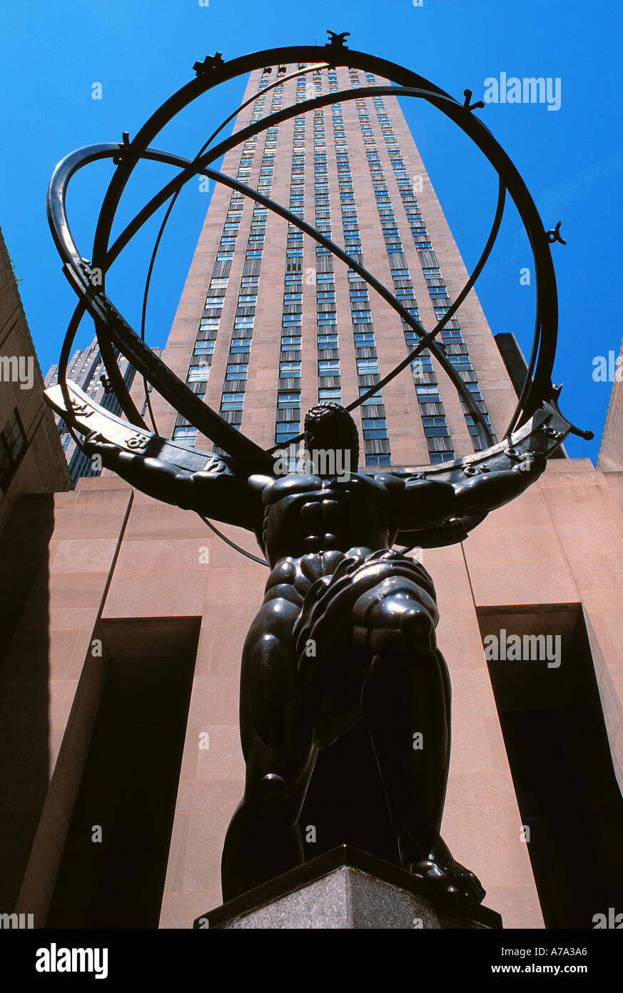 Atlas Statue Rockefeller Center Manhattan New York Stock Photo - Alamy