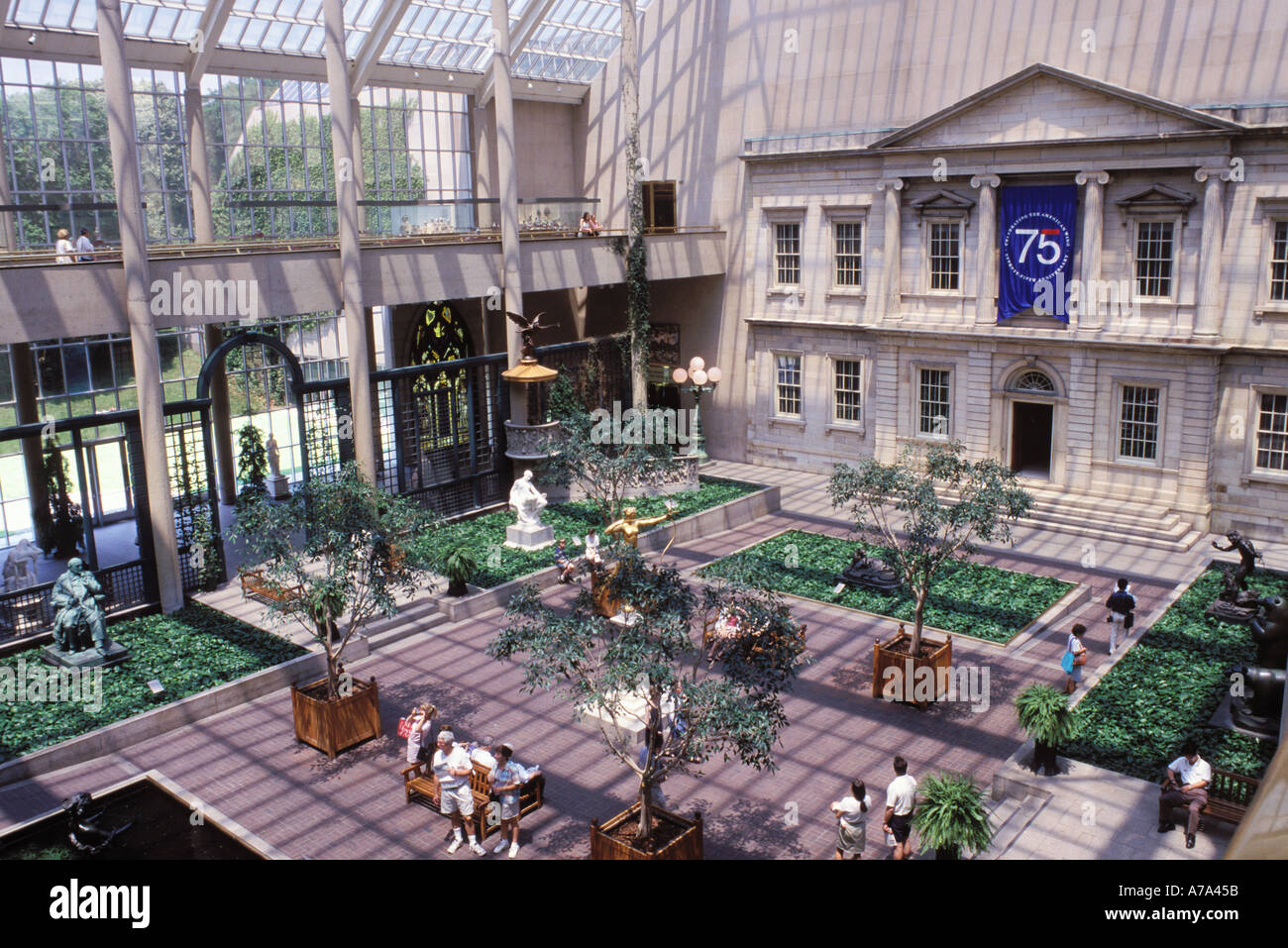 Charles Engelhard Court American Wing Metropolitan Museum of Art ...