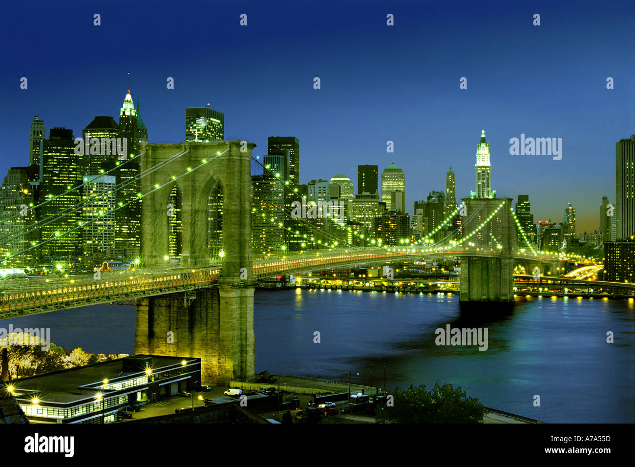 Brooklyn Bridge Lower Manhattan Skyline New York Stock Photo - Alamy