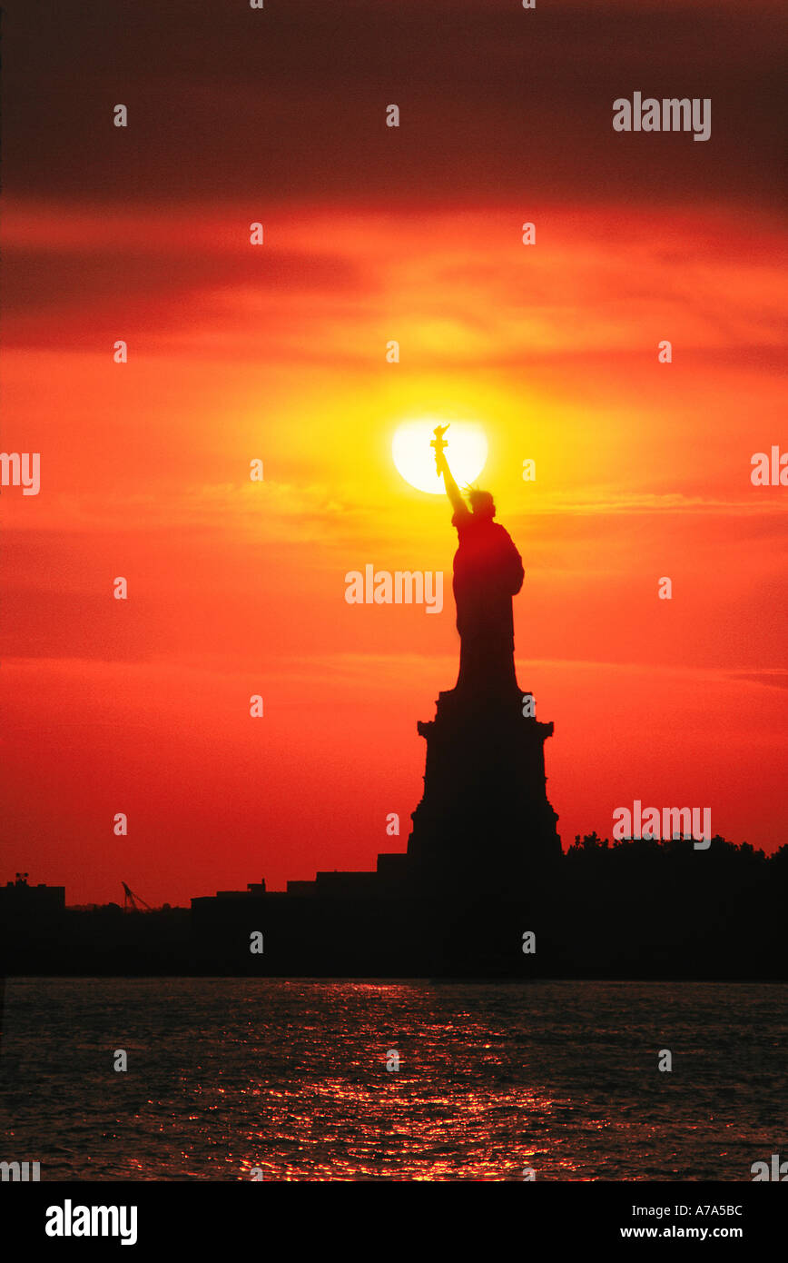 Statue of Liberty Sunset New York Stock Photo - Alamy