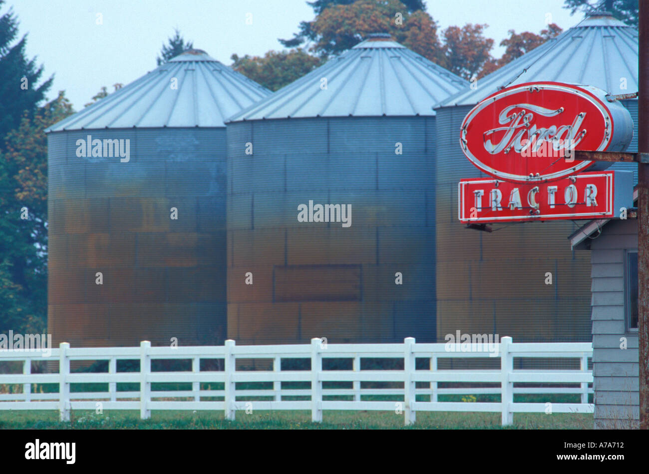 Rural american farm hi-res stock photography and images - Alamy