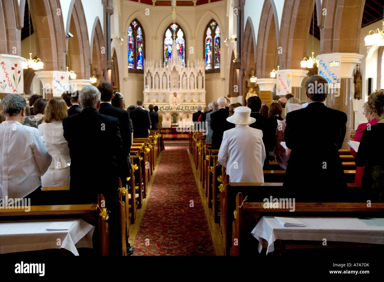 Congregation services hi-res stock photography and images - Alamy