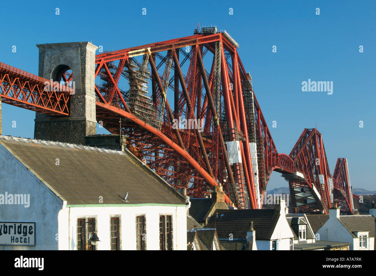 Building forth railway bridge victorian hi-res stock photography and ...