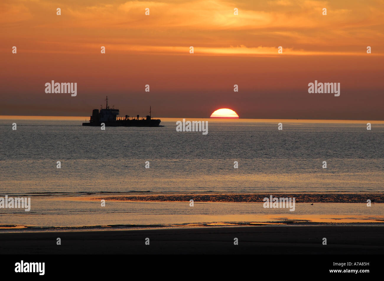 Sunset at Crosby Beach, Merseyside, England Stock Photo - Alamy