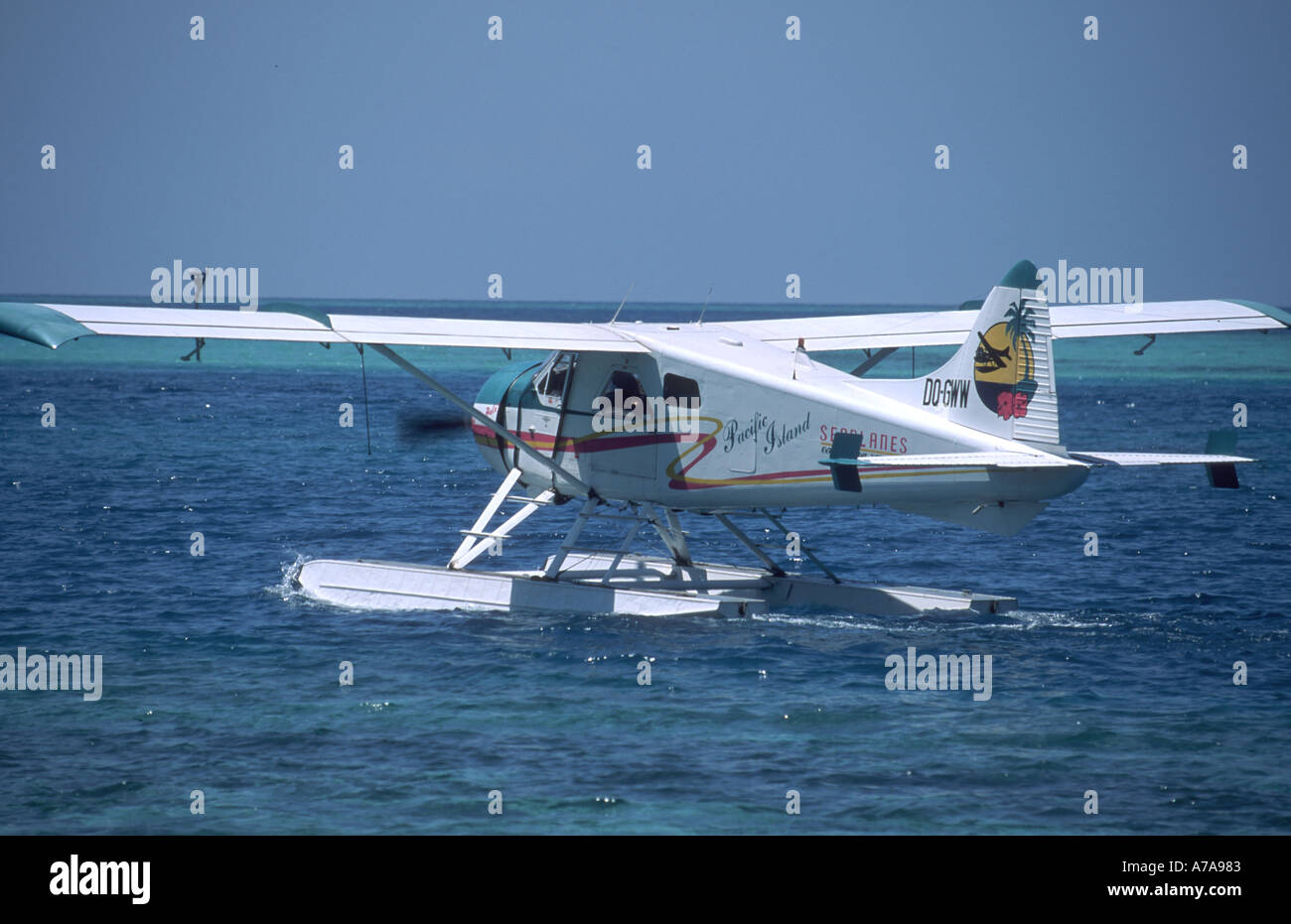 Seaplane takeoff hi-res stock photography and images - Alamy