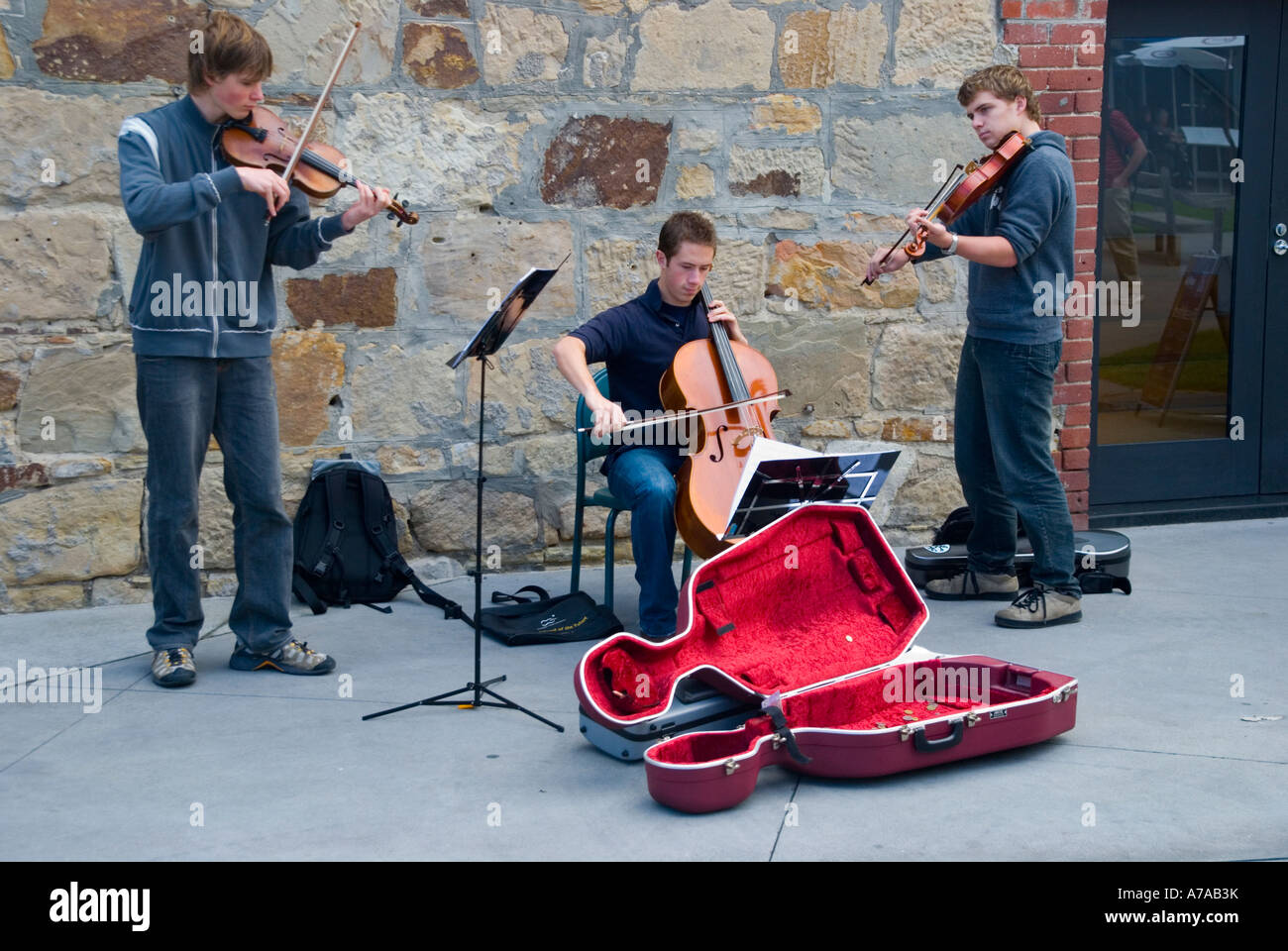 Musical trio hi-res stock photography and images - Alamy