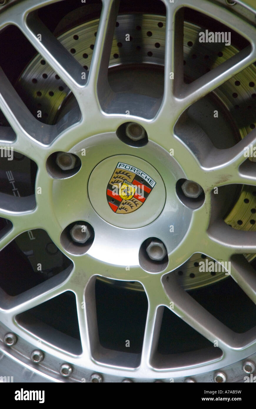 The wheel structure of a Porsche sports car Stock Photo - Alamy