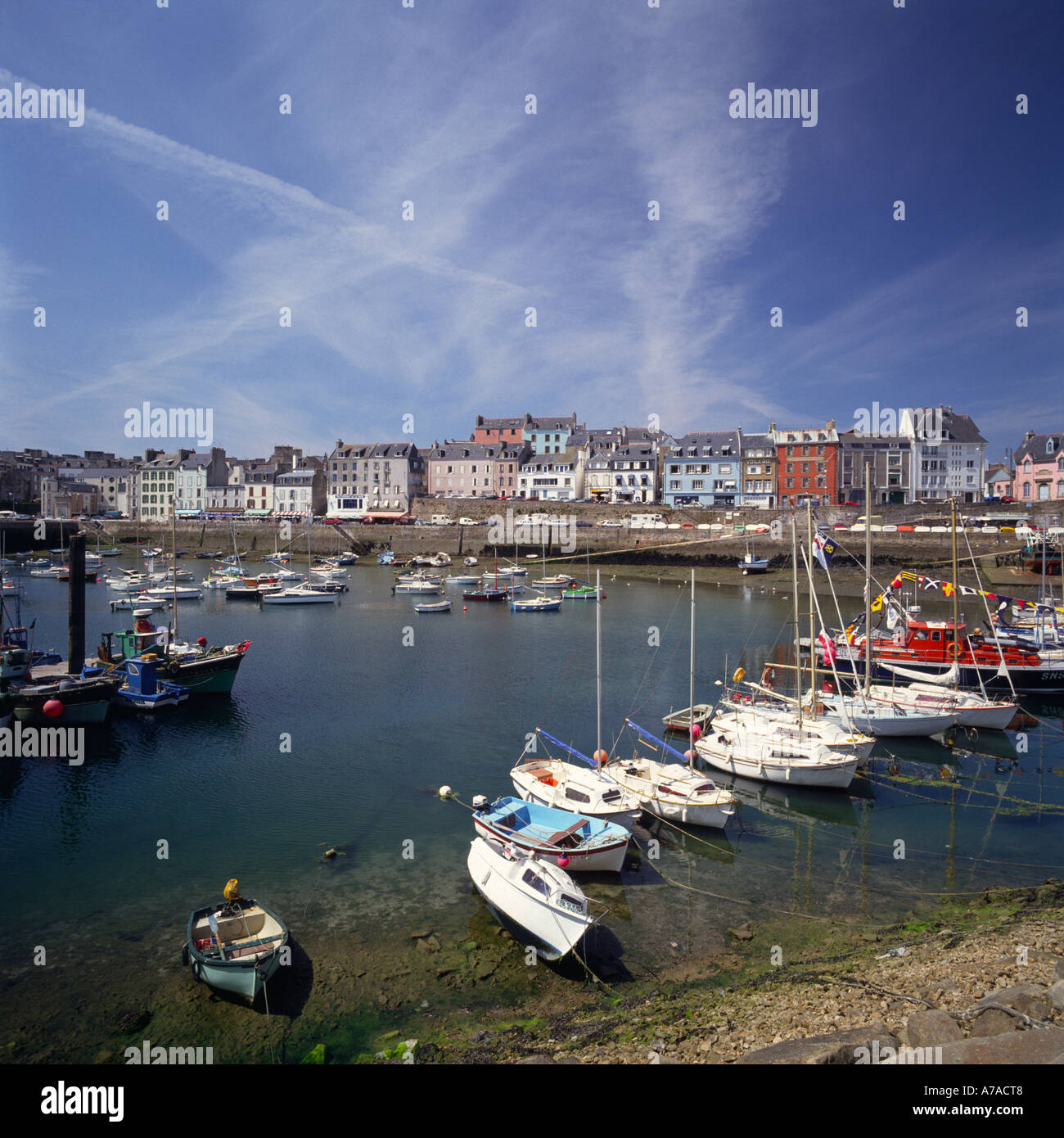 Boats in harbour / Douarnenez Stock Photo - Alamy