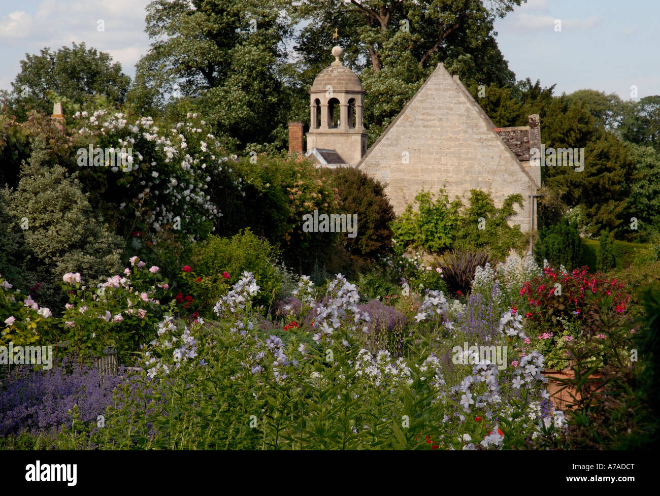Flower border Holywell Hall Lincolnshire U.K Stock Photo - Alamy
