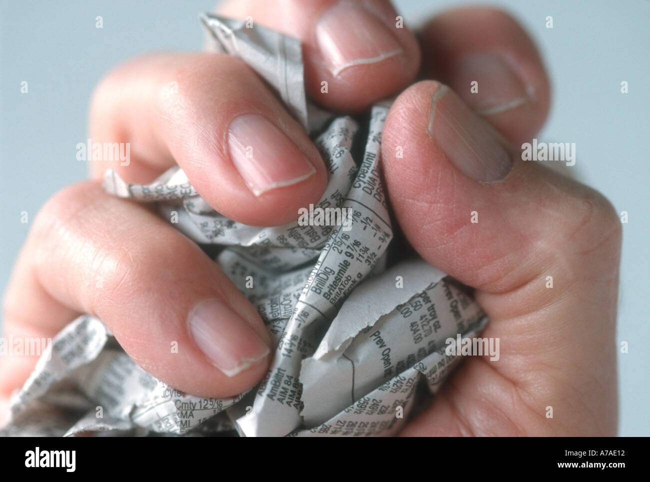 Falling stock prices hi-res stock photography and images - Alamy