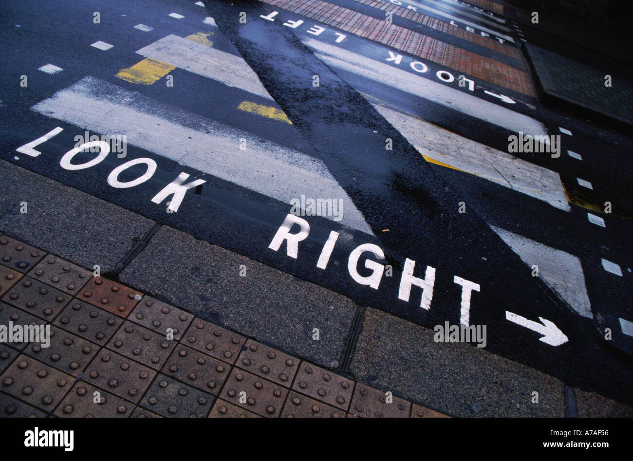 Look Right sign at Zebra Crossing Stock Photo - Alamy