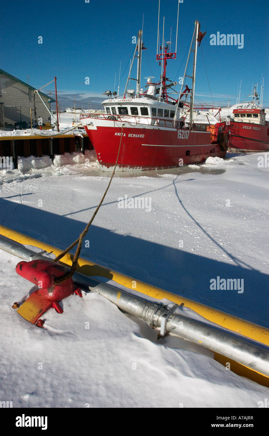 Fishing Boat Ice Pack High Resolution Stock Photography and Images - Alamy