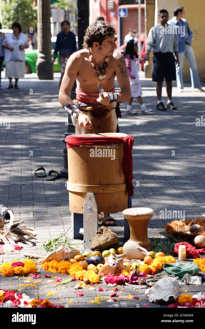 Aztec drummer hi-res stock photography and images - Alamy