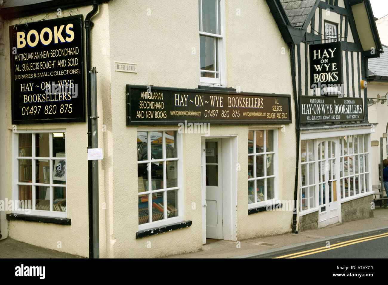 Hay on wye bookshop hi-res stock photography and images - Alamy
