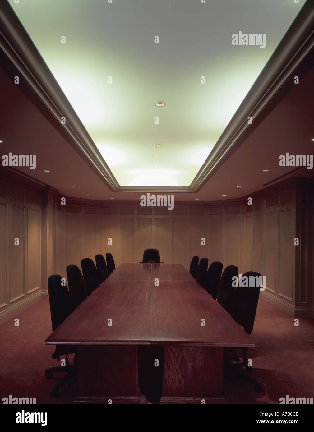 Boardroom table money hi-res stock photography and images - Alamy