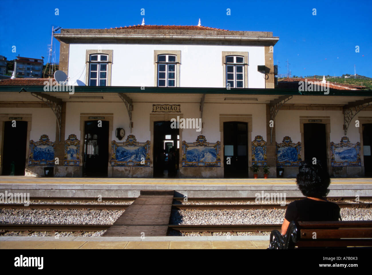 PINHAO RAILWAY STATION, PORTUGAL Stock Photo - Alamy