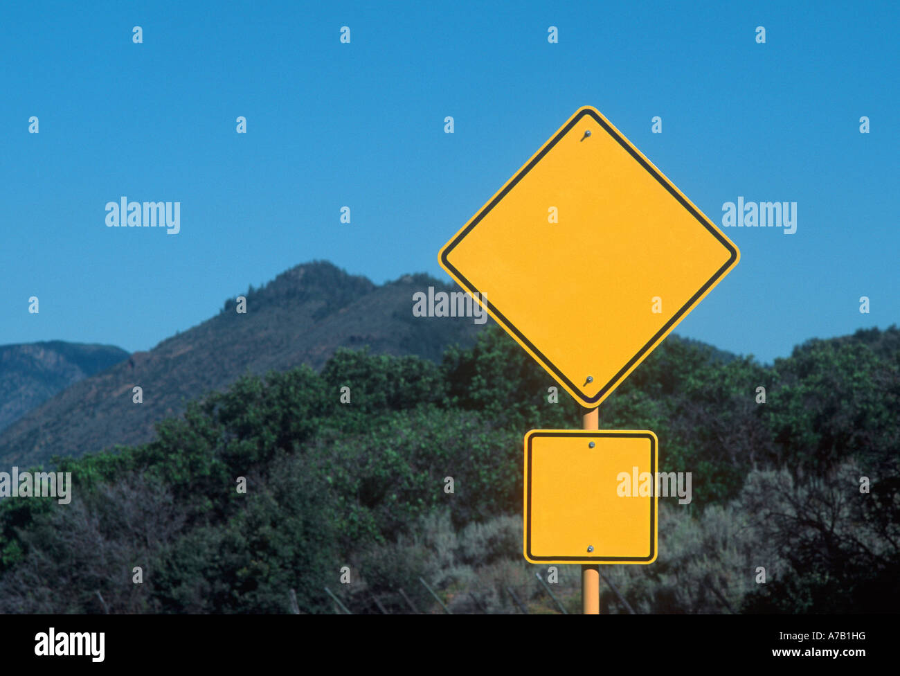 Blank street sign Stock Photo - Alamy