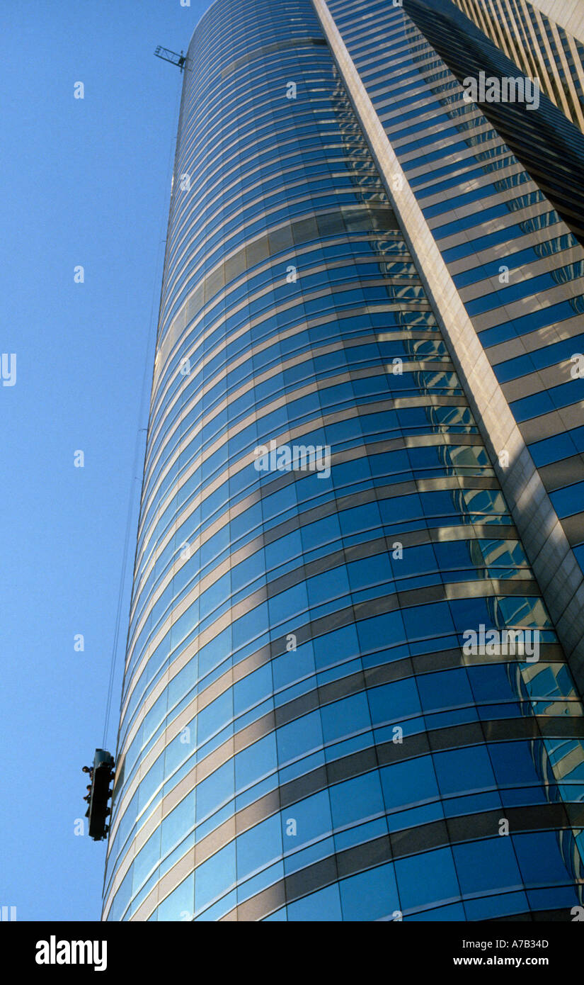 Dangerous window cleaners Hong Kong Stock Photo - Alamy