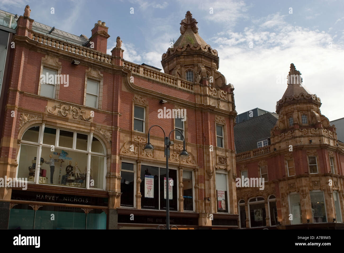 Leeds city council buildings hi-res stock photography and images - Alamy