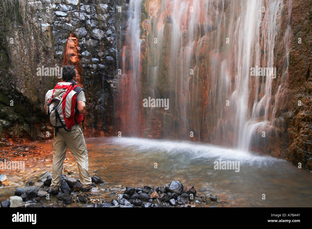 Cascada Colorada (coloured waterfall) in El Parque Nacional de la ...