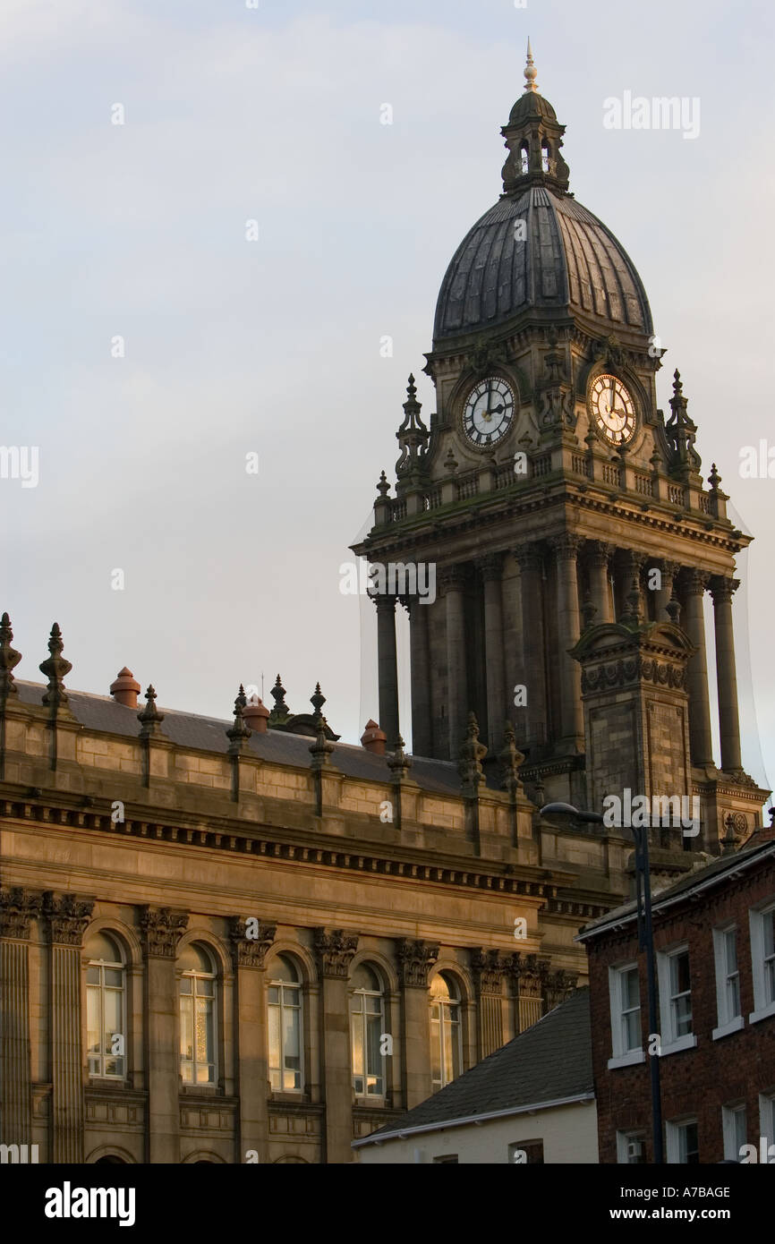 Leeds municipal buildings hi-res stock photography and images - Alamy