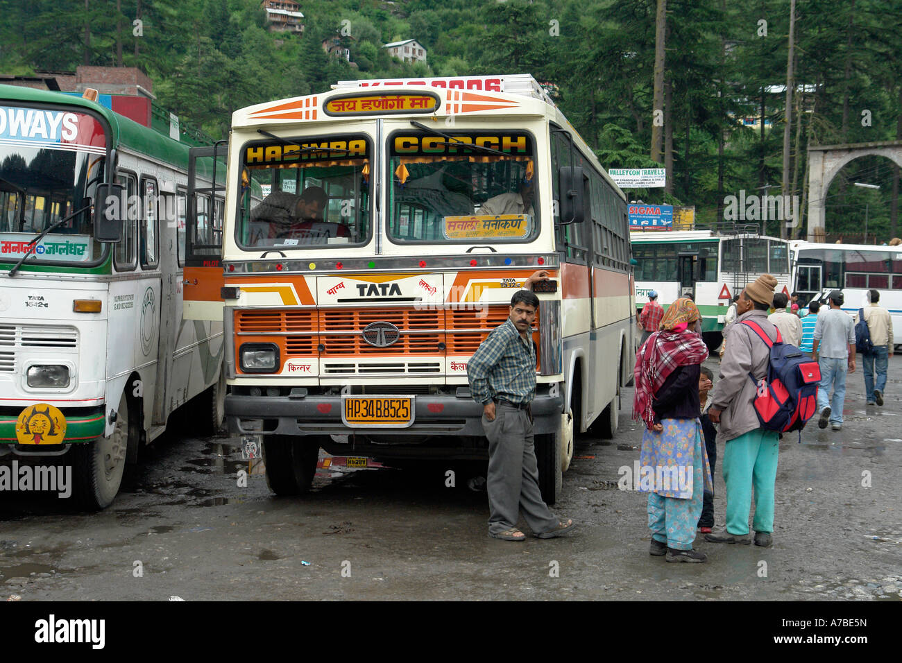 at manali bus station Stock Photo - Alamy