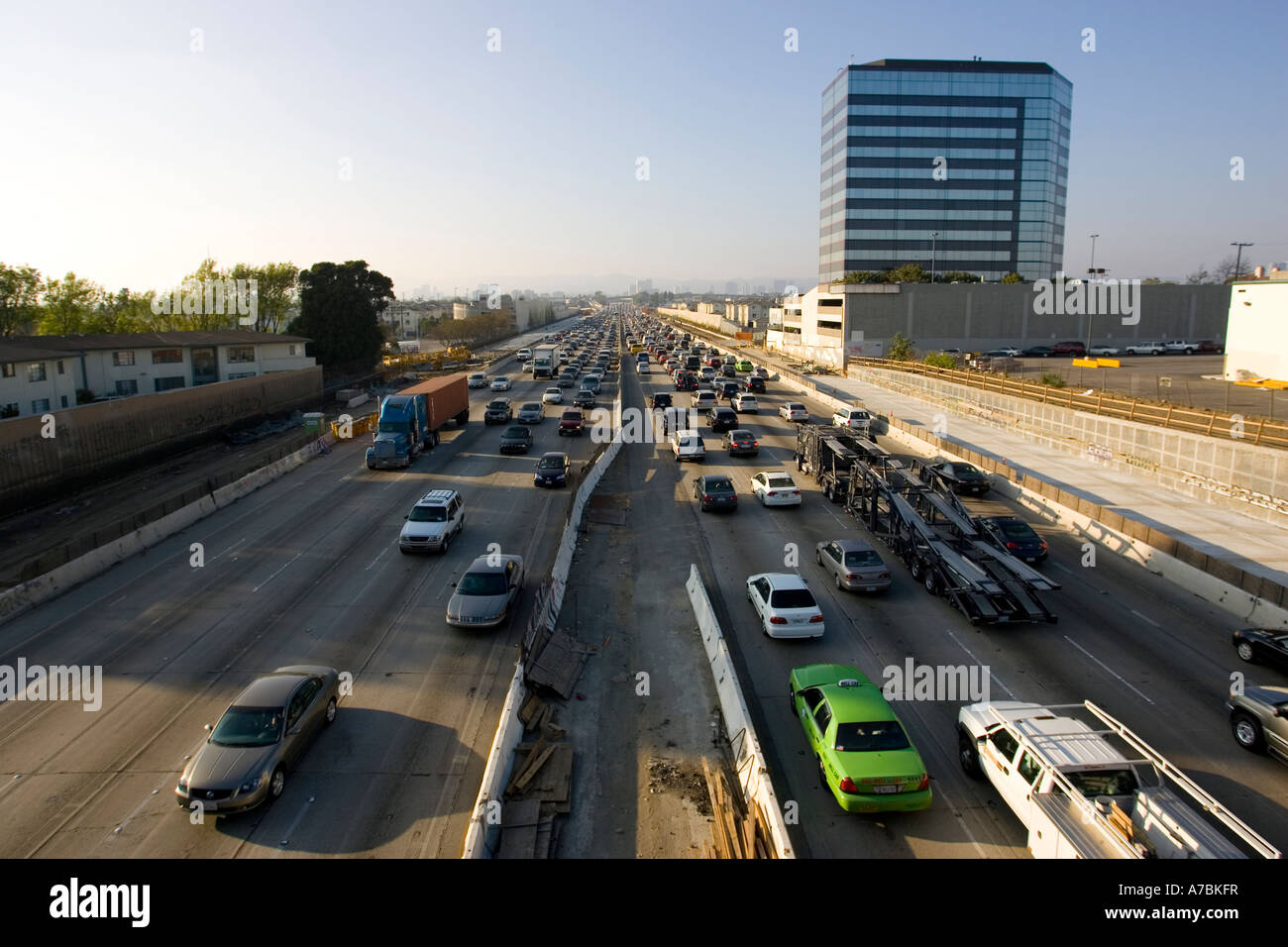 405 Freeway overpass Stock Photo - Alamy