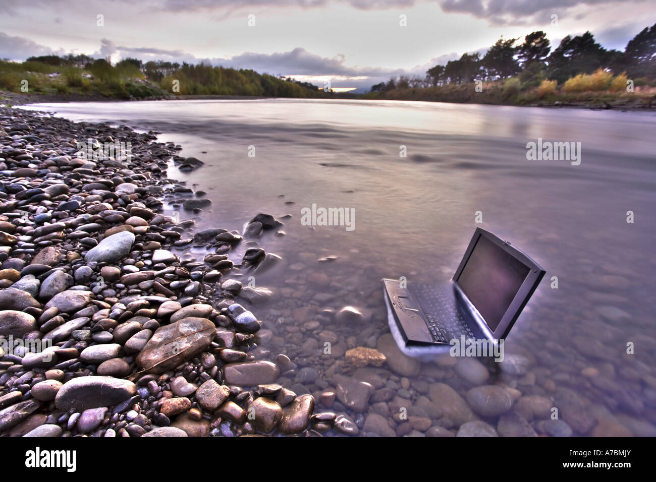 Throw Away Laptop High Resolution Stock Photography and Images - Alamy