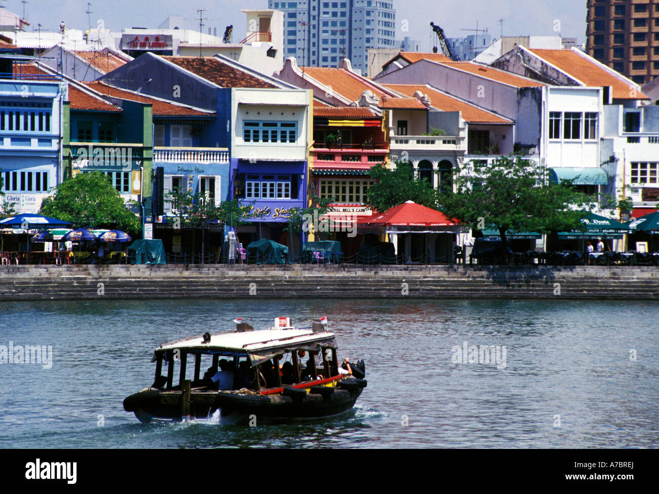 boat quay scene, singapore Stock Photo - Alamy