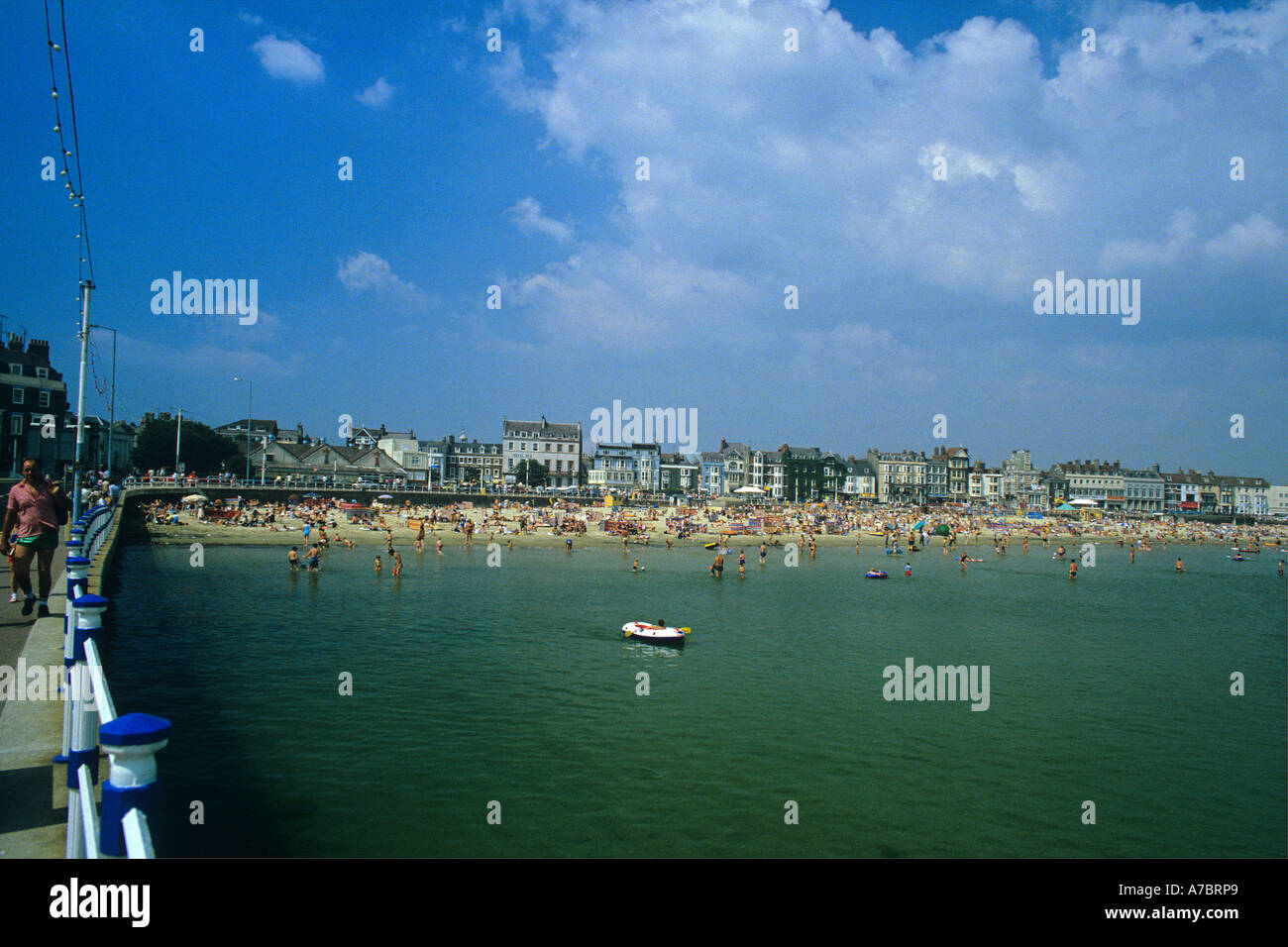 Busy summer seaside at the resort of Weymouth Stock Photo - Alamy