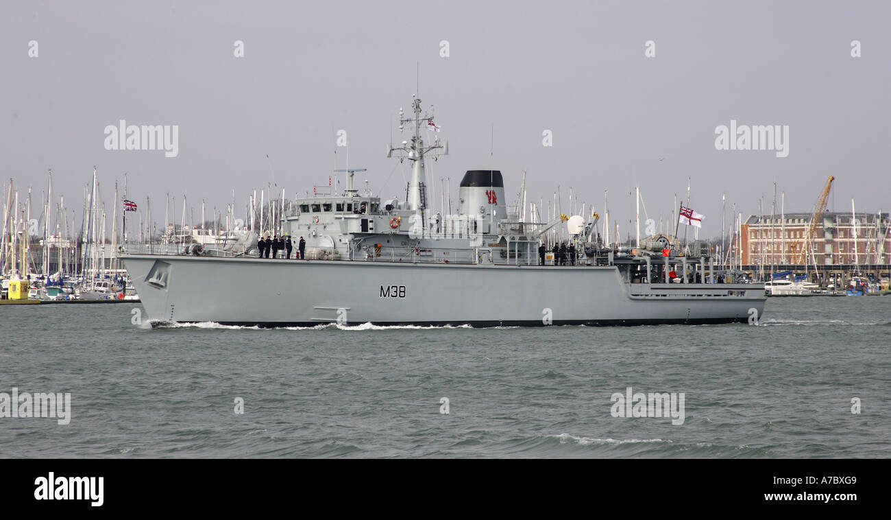 Royal Navy Mine Countermeasures ship M38 HMS Atherstone sailing out of ...