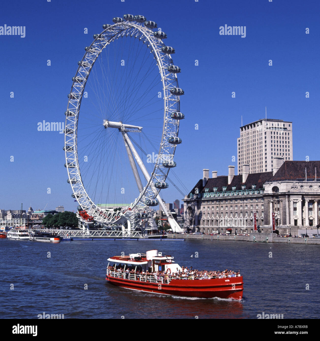 Blue sky summer sunny day iconic London landscape red River Thames tour ...