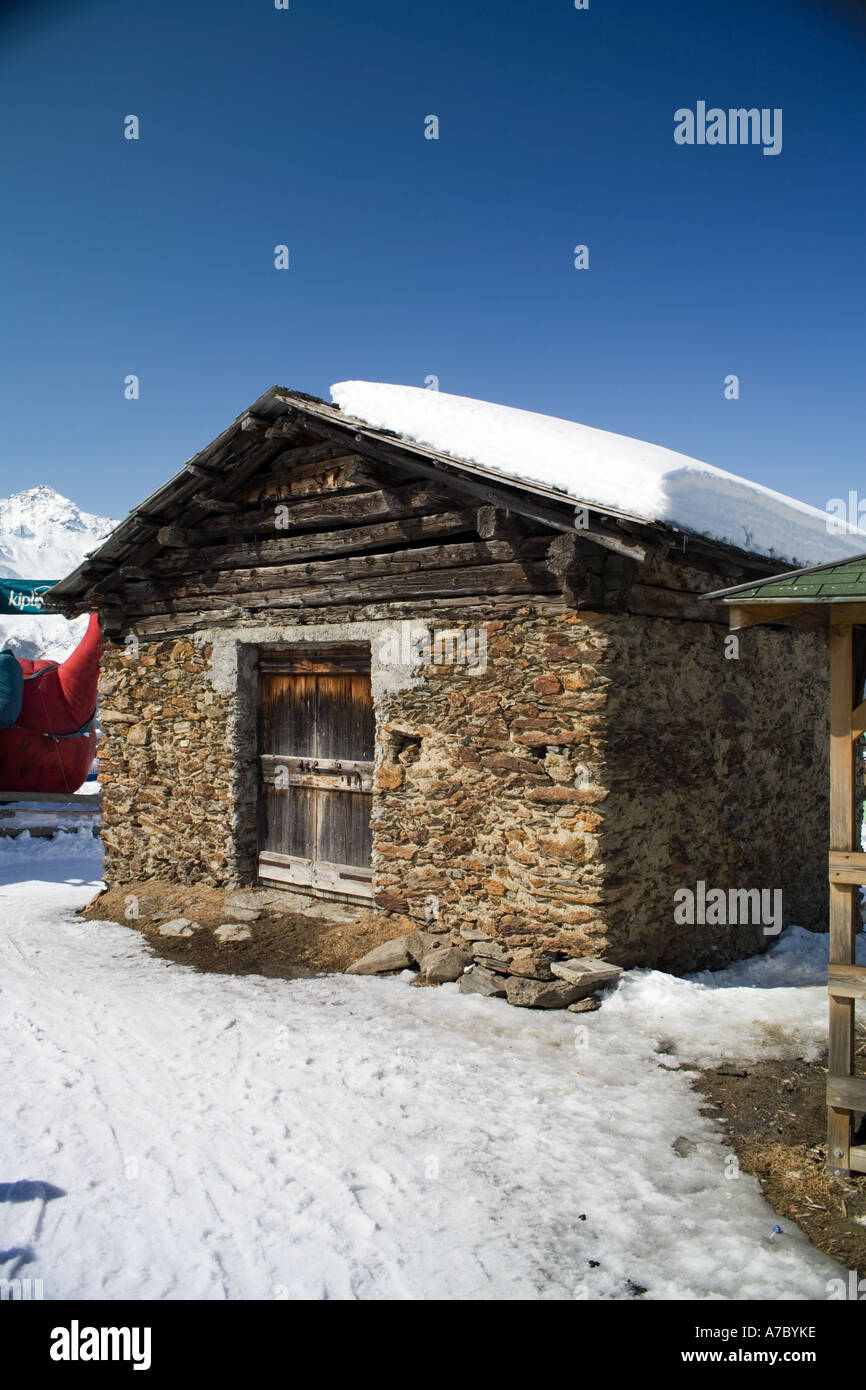 Old stony cottage Stock Photo - Alamy