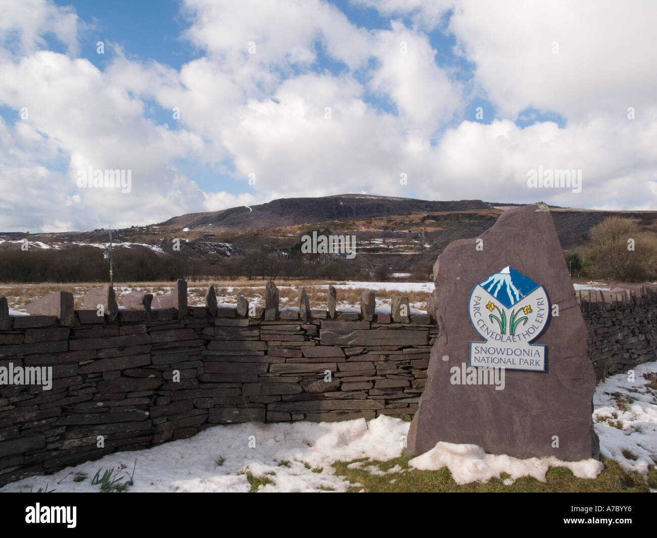 Snowdonia National Park boundary stone with bilingual logo in English ...