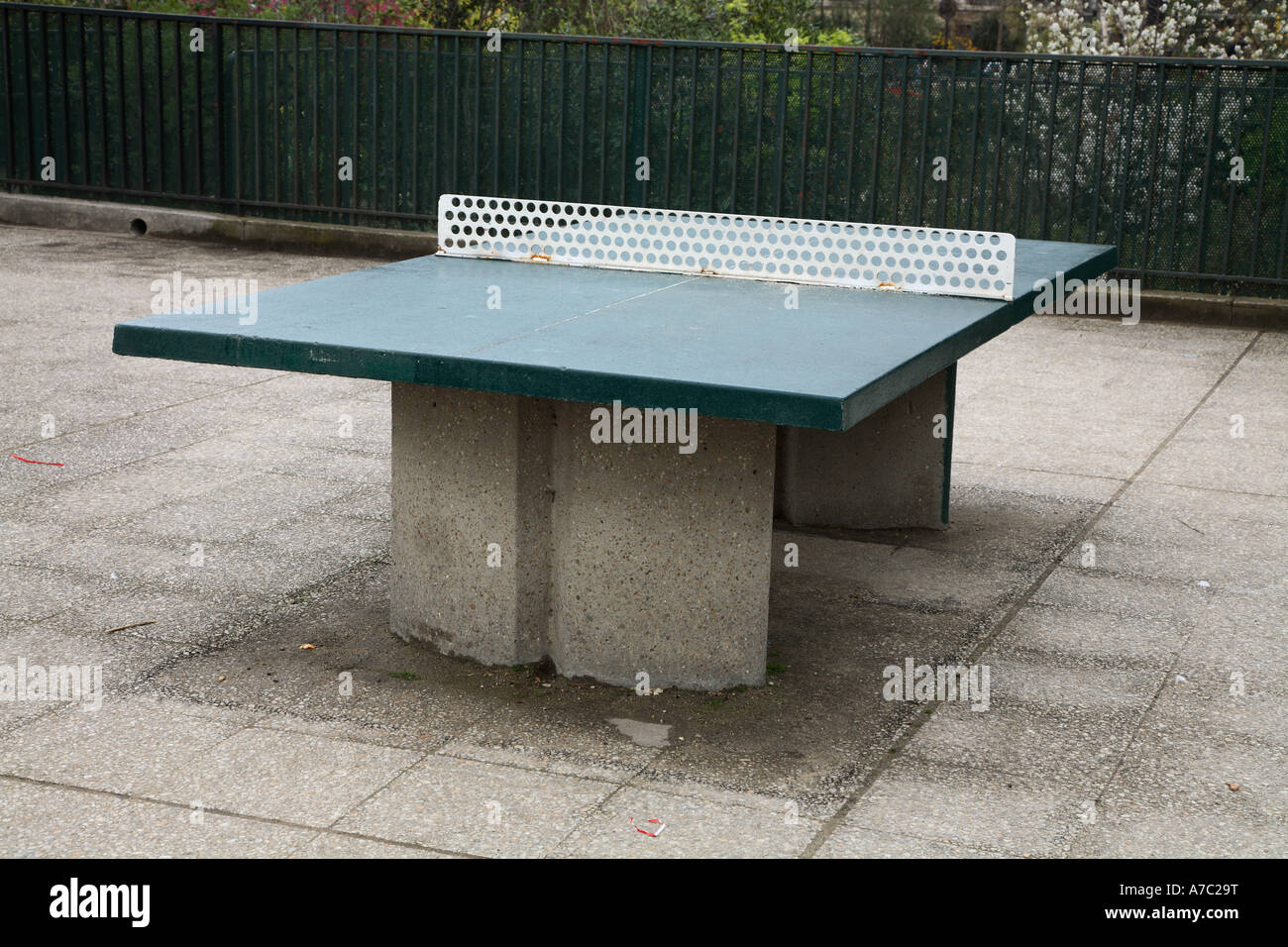 Ping pong exterior hi-res stock photography and images - Alamy