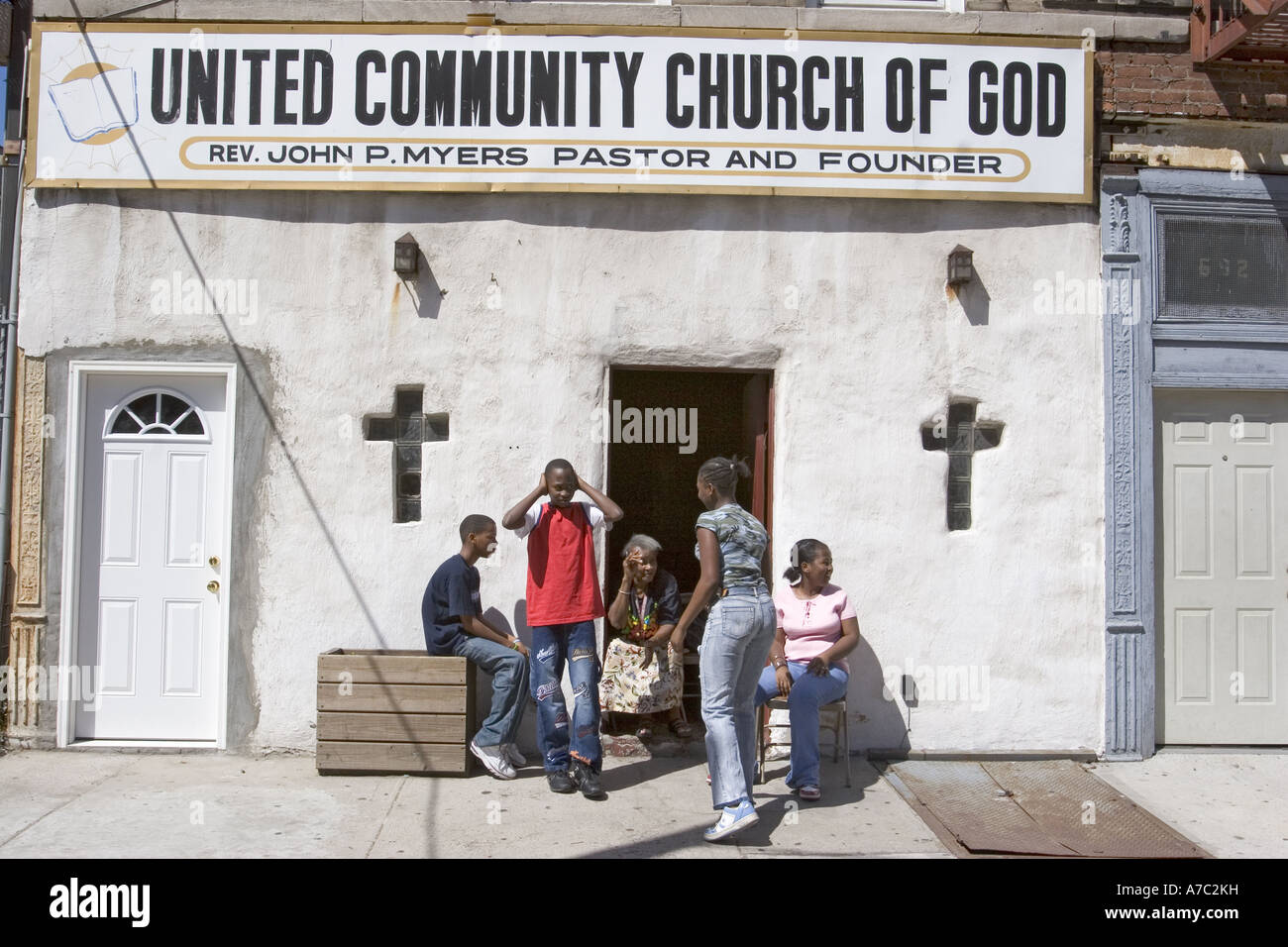 African american church community hi-res stock photography and images ...
