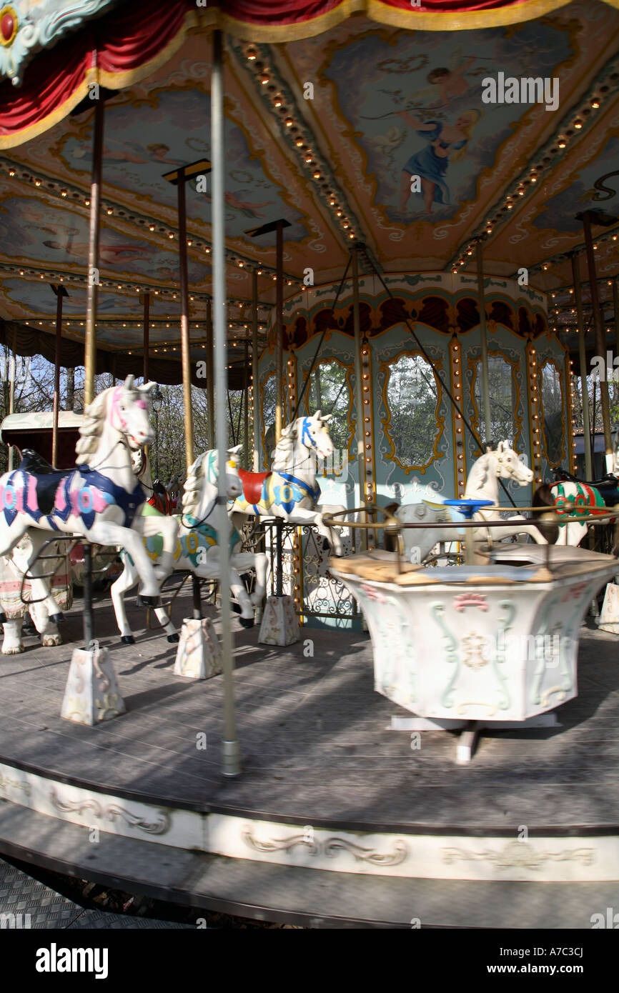 horse merry go round Stock Photo - Alamy
