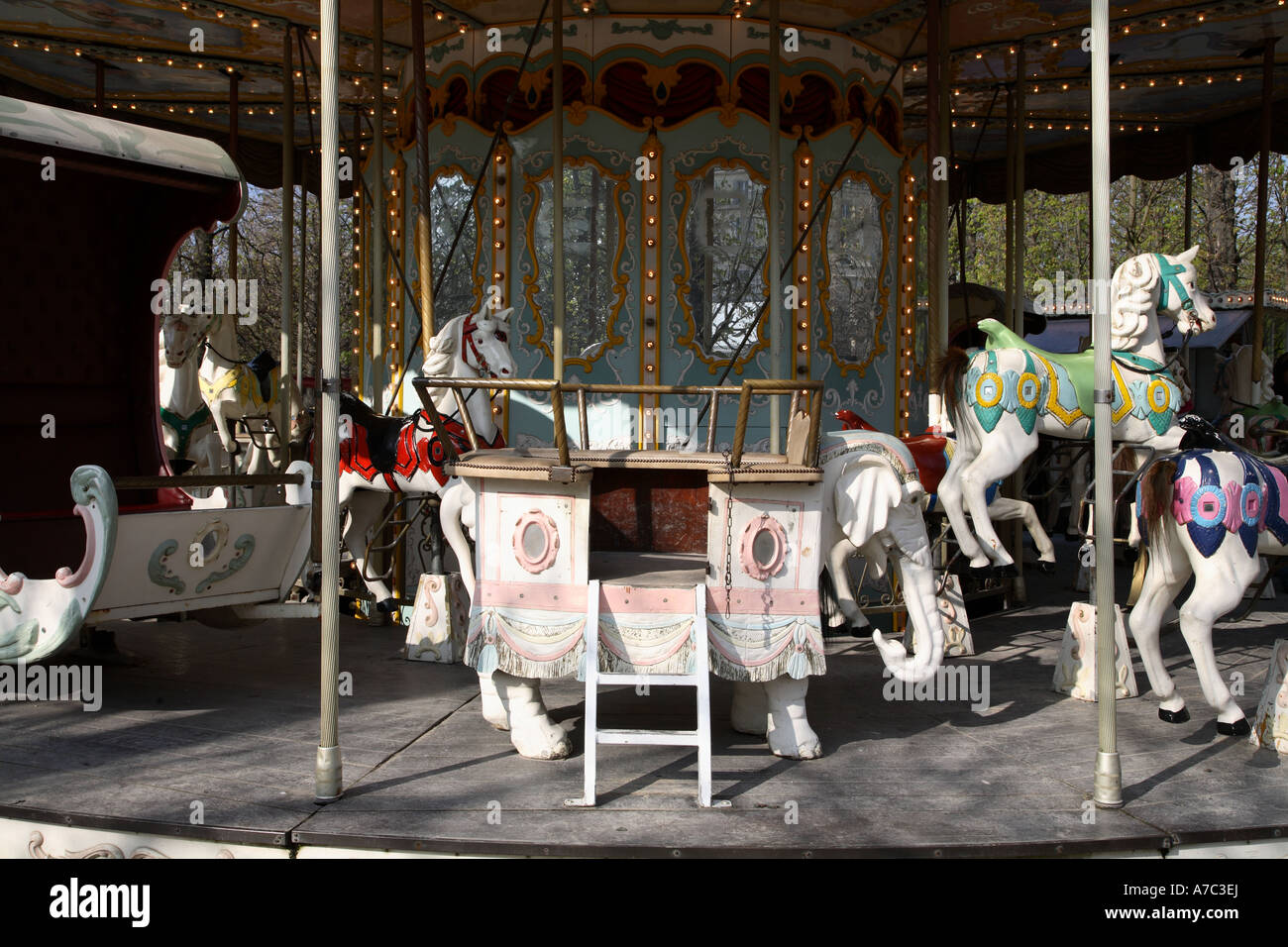 horse merry go round Stock Photo - Alamy